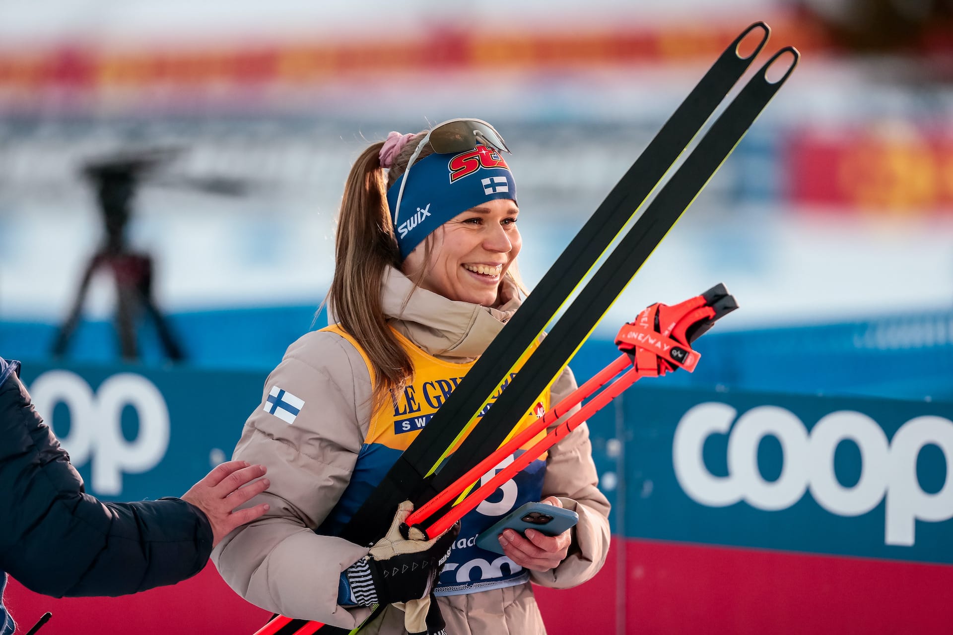 Jasmi Joensuu palkintopallille Tour de Skin avauksessa - Maastohiihto.com