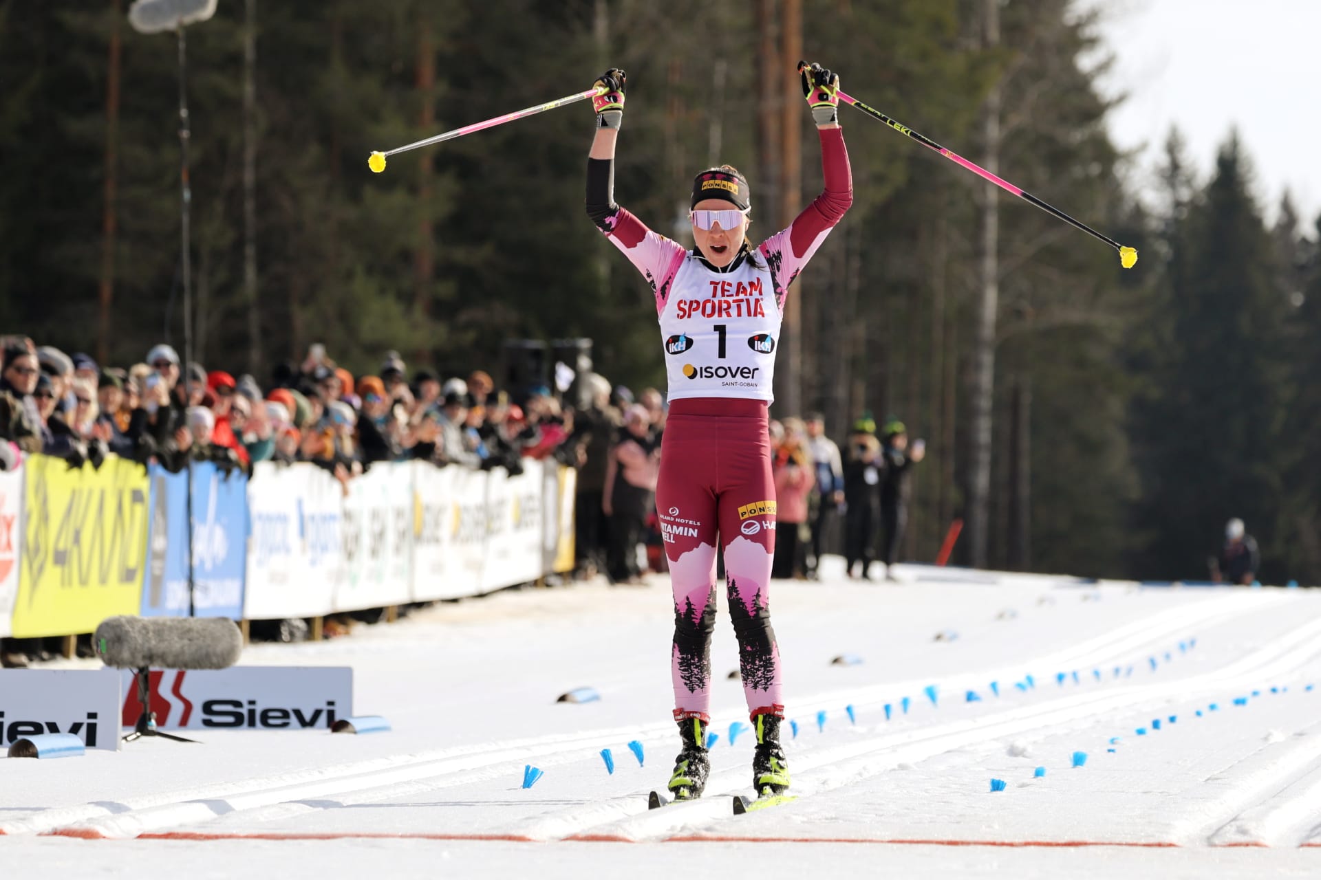 Kerttu Niskanen tykitti ylivoimaiseen voittoon Iisalmessa ...